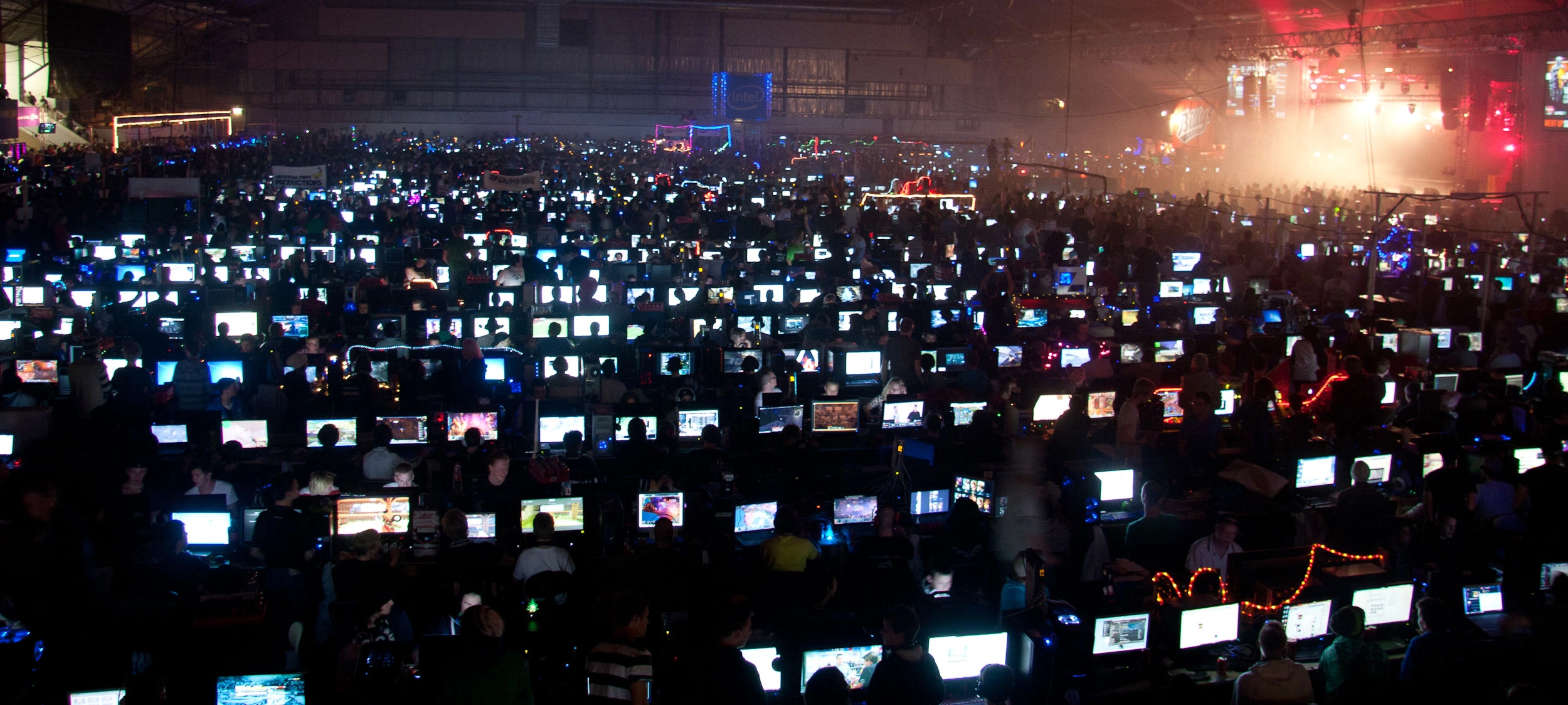 All day gaming at Dreamhack Winter